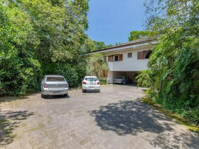 Casa / Sobrado em Condomínio para Venda em Cotia/SP Parque Silvino Pereira 6 Quartos