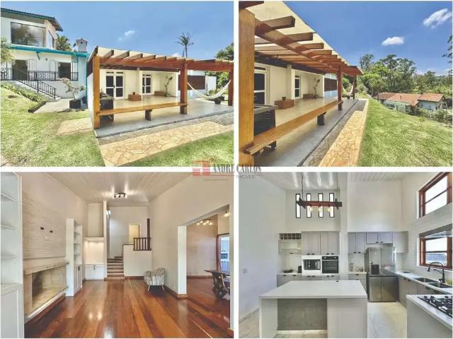 Casa / Sobrado em Condomínio para Venda em Cotia/SP Petit Village 4 Quartos