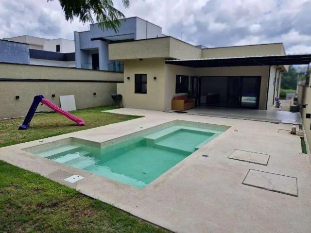 Casa / Sobrado em Condomínio para Venda em Cotia/SP Quinta dos Angicos 4 Quartos