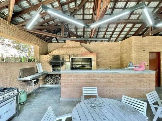 Casa / Sobrado em Condomínio para Venda em Cotia/SP Vila Santo Antônio 5 Quartos