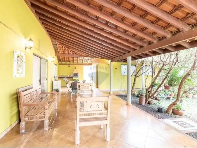 Casa / Sobrado em Condomínio para Venda em Cravinhos/SP Centro 4 Quartos