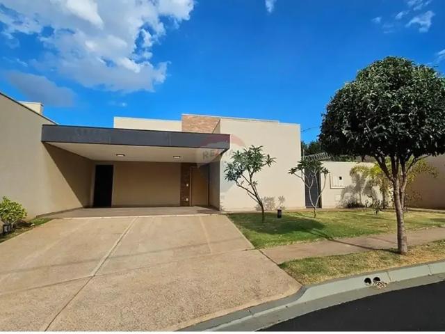 Casa / Sobrado em Condomínio para Venda em Cravinhos/SP Centro 3 Quartos