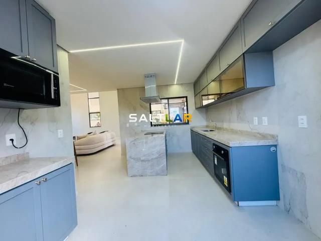 Casa / Sobrado em Condomínio para Venda em Eusébio/CE Cidade Alpha 5 Quartos