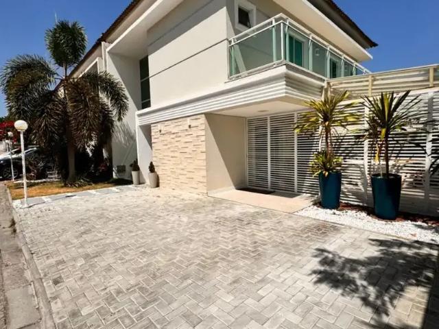 Casa / Sobrado em Condomínio para Venda em Eusébio/CE Pedras 3 Quartos
