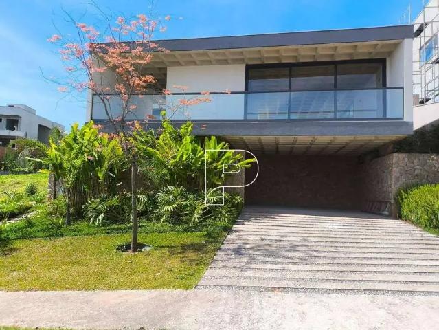 Casa / Sobrado em Condomínio para Venda em Embu das Artes/SP Granja Viana 4 Quartos