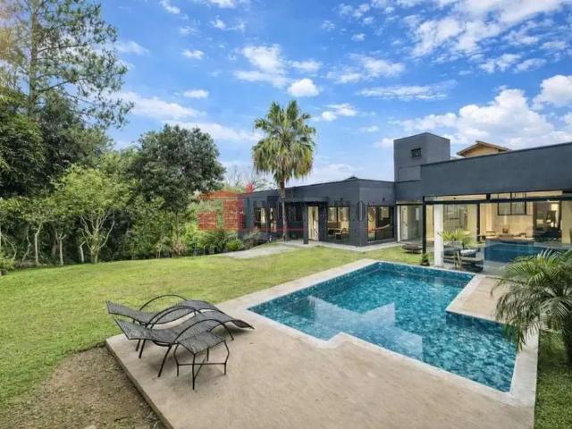 Casa / Sobrado em Condomínio para Venda em Embu das Artes/SP Jardim Indaiá 4 Quartos
