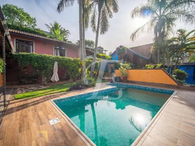 Casa / Sobrado em Condomínio para Venda em Embu das Artes/SP Jardim Indaiá 4 Quartos