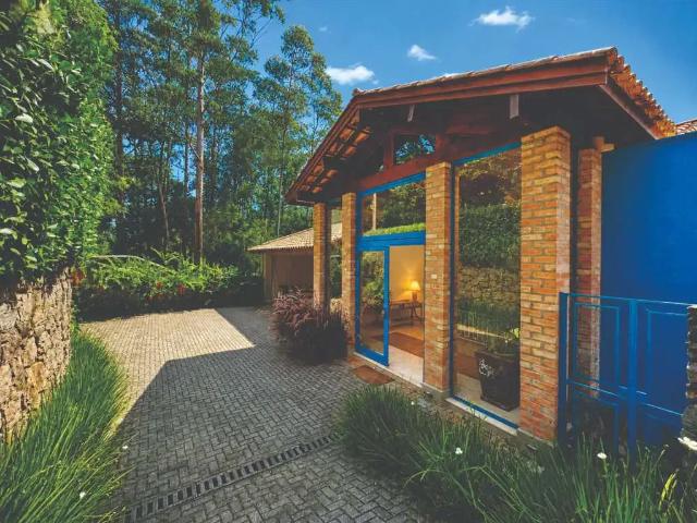 Casa / Sobrado em Condomínio para Venda em Embu das Artes/SP Jardim Indaiá 4 Quartos