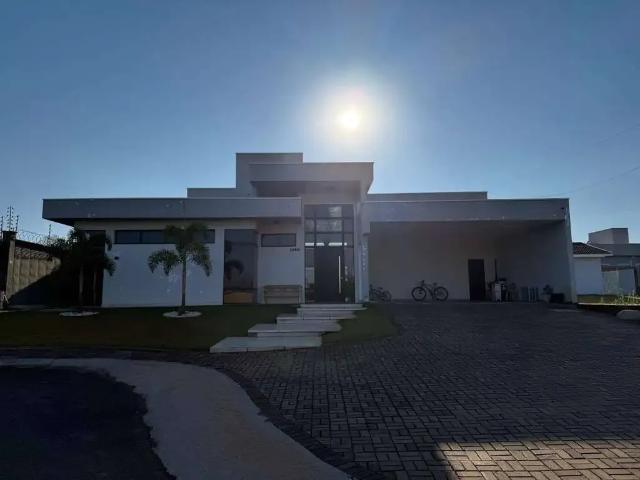 Casa / Sobrado em Condomínio para Venda em Engenheiro Coelho/SP Lagoa Bonita 4 Quartos