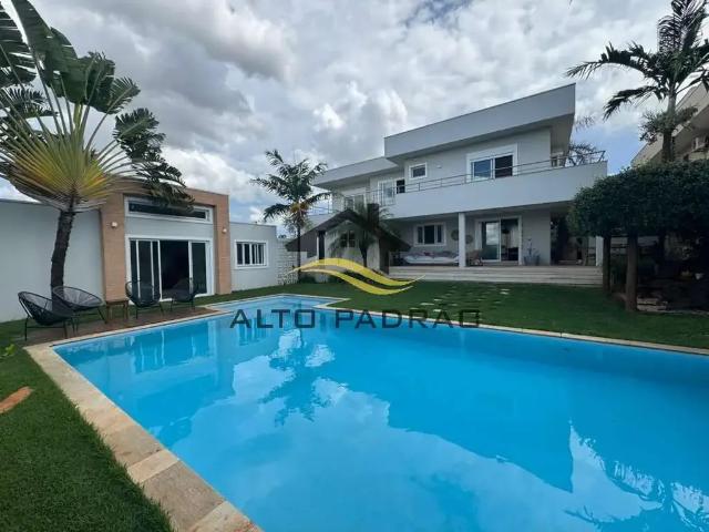 Casa / Sobrado em Condomínio para Venda em Engenheiro Coelho/SP Residencial Portal do Lago II 5 Quartos