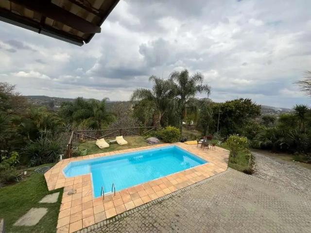 Casa / Sobrado em Condomínio para Venda em Esmeraldas/MG Ipê Amarelo 5 Quartos