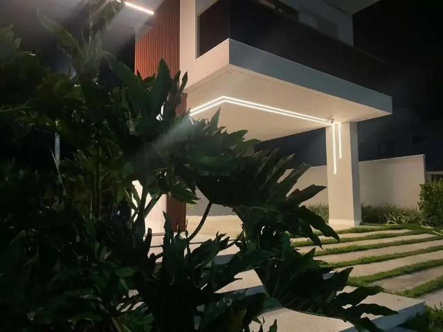 Casa / Sobrado em Condomínio para Venda em Feira de Santana/BA Centro 4 Quartos