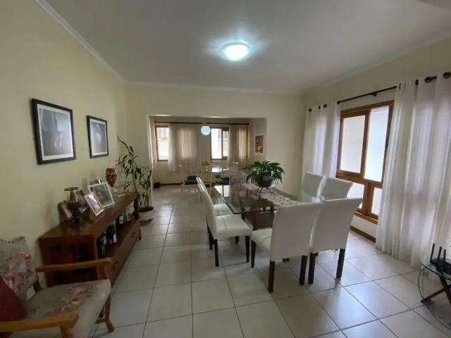 Casa / Sobrado em Condomínio para Venda em Florianópolis/SC Trindade 4 Quartos