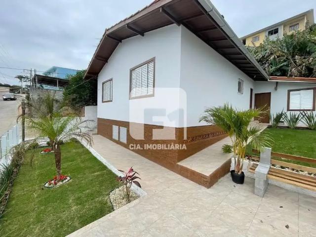 Casa / Sobrado em Condomínio para Venda em Florianópolis/SC Trindade 3 Quartos