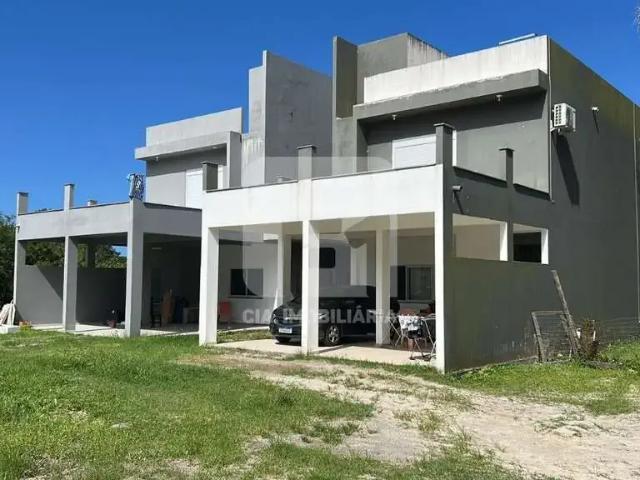 Casa / Sobrado em Condomínio para Venda em Florianópolis/SC Armação do Pântano do Sul 3 Quartos