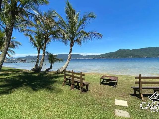 Casa / Sobrado em Condomínio para Venda em Florianópolis/SC Barra da Lagoa 4 Quartos