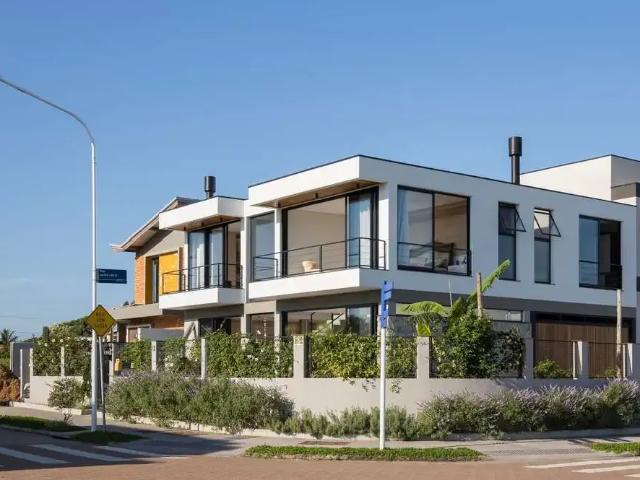 Casa / Sobrado em Condomínio para Venda em Florianópolis/SC Campeche 4 Quartos