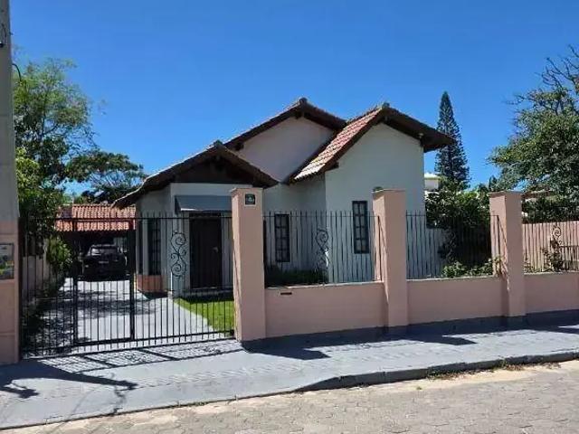Casa / Sobrado em Condomínio para Venda em Florianópolis/SC Campeche 4 Quartos