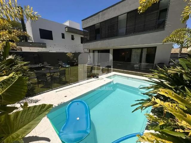 Casa / Sobrado em Condomínio para Venda em Florianópolis/SC Campeche 4 Quartos