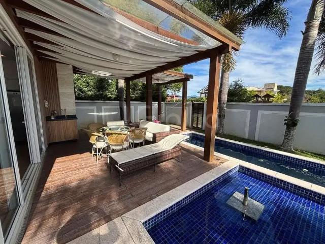 Casa / Sobrado em Condomínio para Venda em Florianópolis/SC Campeche 4 Quartos