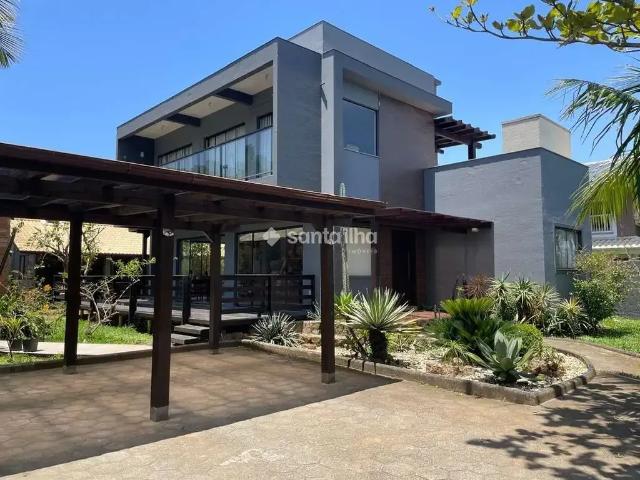 Casa / Sobrado em Condomínio para Venda em Florianópolis/SC Campeche 5 Quartos