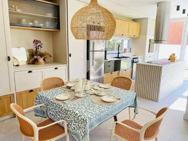 Casa / Sobrado em Condomínio para Venda em Florianópolis/SC Campeche 5 Quartos