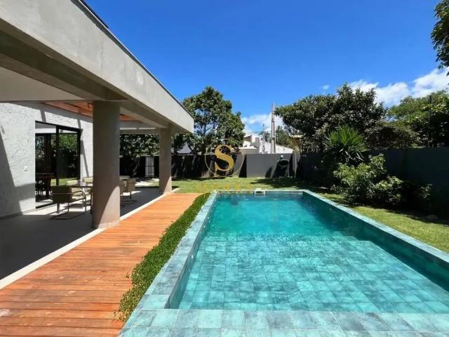Casa / Sobrado em Condomínio para Venda em Florianópolis/SC Campeche 6 Quartos