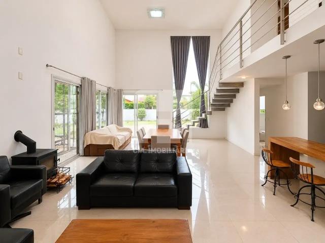 Casa / Sobrado em Condomínio para Venda em Florianópolis/SC Campeche 3 Quartos
