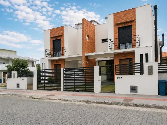 Casa / Sobrado em Condomínio para Venda em Florianópolis/SC Campeche 3 Quartos