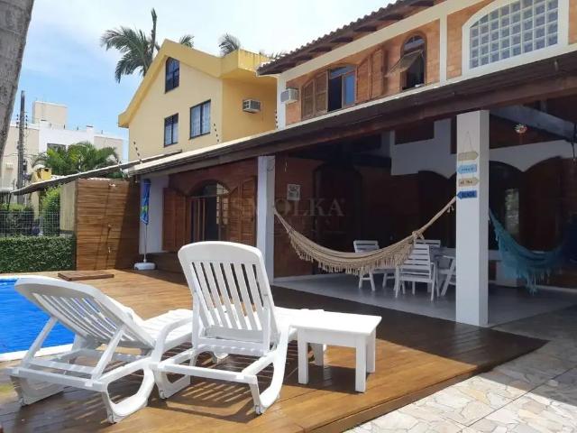 Casa / Sobrado em Condomínio para Venda em Florianópolis/SC Canasvieiras 4 Quartos