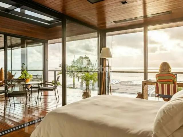 Casa / Sobrado em Condomínio para Venda em Florianópolis/SC Cacupé 3 Quartos