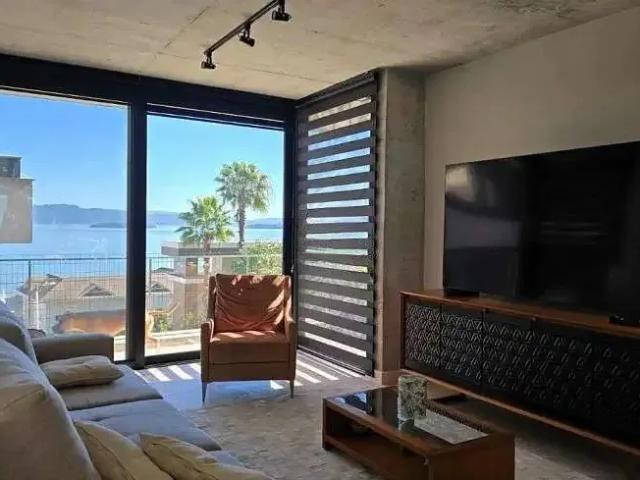 Casa / Sobrado em Condomínio para Venda em Florianópolis/SC Cacupé 3 Quartos