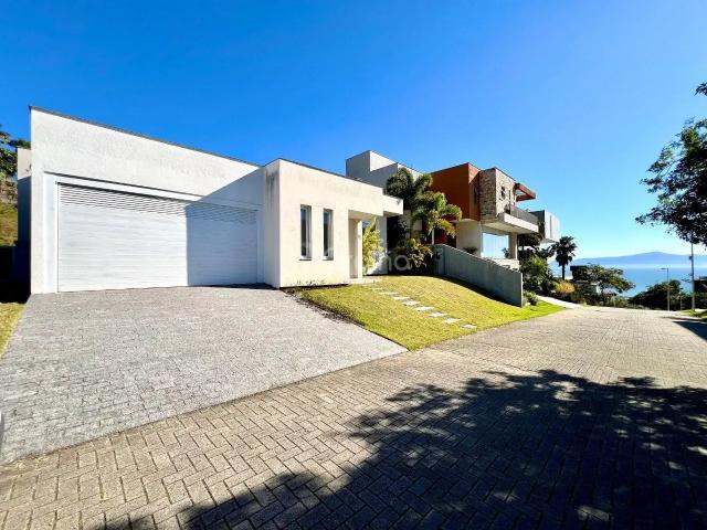 Casa / Sobrado em Condomínio para Venda em Florianópolis/SC Cacupé 2 Quartos