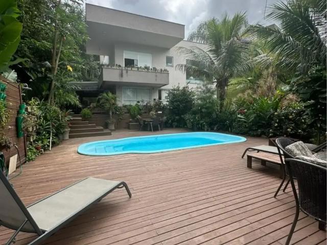 Casa / Sobrado em Condomínio para Venda em Florianópolis/SC Cacupé 4 Quartos
