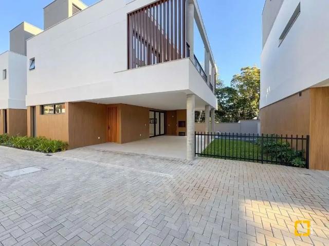 Casa / Sobrado em Condomínio para Venda em Florianópolis/SC Cacupé