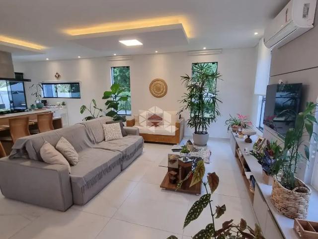 Casa / Sobrado em Condomínio para Venda em Florianópolis/SC Cachoeira do Bom Jesus 4 Quartos