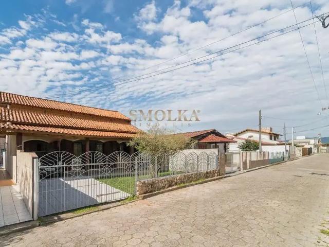 Casa / Sobrado em Condomínio para Venda em Florianópolis/SC Carianos 7 Quartos