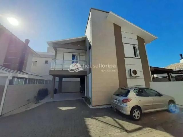 Casa / Sobrado em Condomínio para Venda em Florianópolis/SC Carianos 3 Quartos