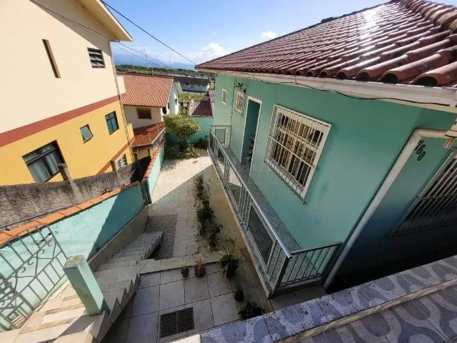 Casa / Sobrado em Condomínio para Venda em Florianópolis/SC Costeira do Pirajubaé 3 Quartos