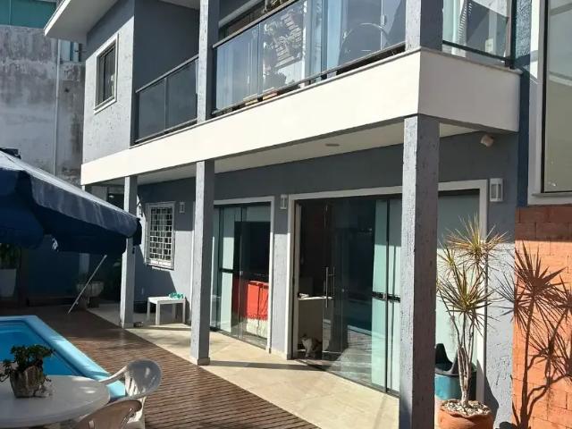 Casa / Sobrado em Condomínio para Venda em Florianópolis/SC Ingleses 4 Quartos