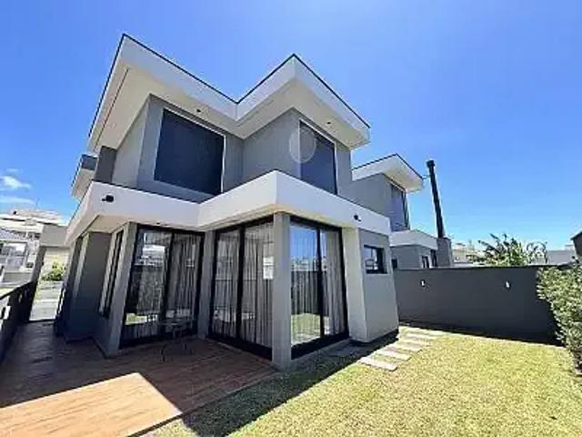 Casa / Sobrado em Condomínio para Venda em Florianópolis/SC Ingleses 3 Quartos