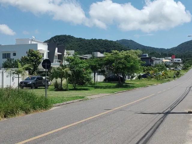 Casa / Sobrado em Condomínio para Venda em Florianópolis/SC Ingleses 3 Quartos