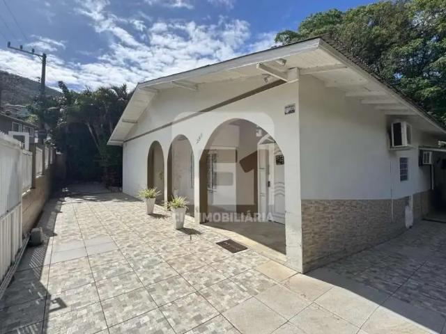 Casa / Sobrado em Condomínio para Venda em Florianópolis/SC Itacorubi 3 Quartos