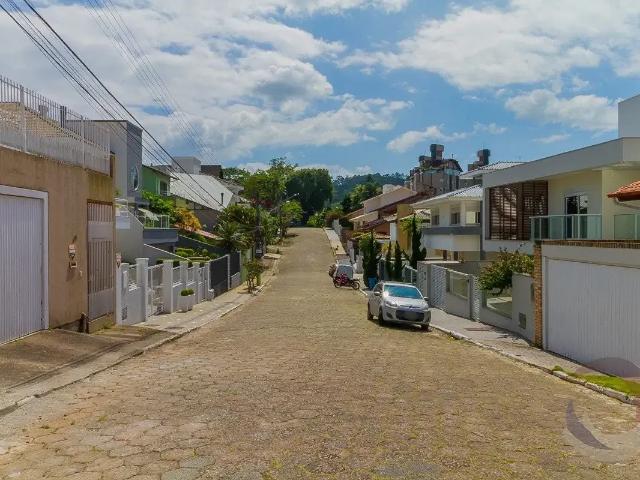 Casa / Sobrado em Condomínio para Venda em Florianópolis/SC João Paulo 4 Quartos
