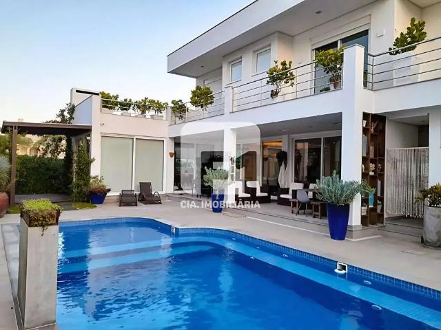 Casa / Sobrado em Condomínio para Venda em Florianópolis/SC Jurerê Internacional 4 Quartos