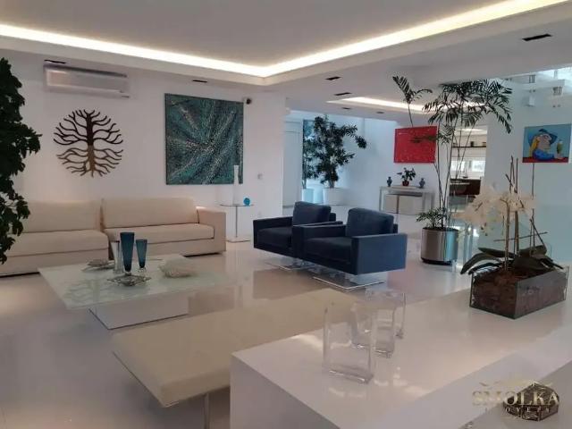 Casa / Sobrado em Condomínio para Venda em Florianópolis/SC Jurerê Internacional 9 Quartos