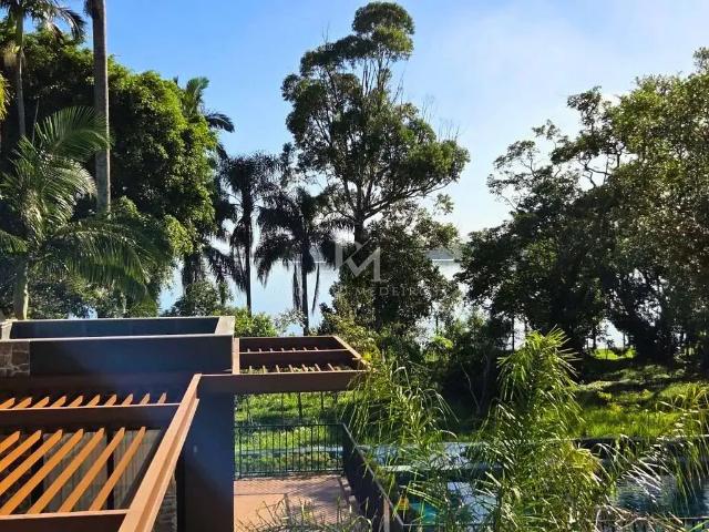 Casa / Sobrado em Condomínio para Venda em Florianópolis/SC Lagoa da Conceição 4 Quartos
