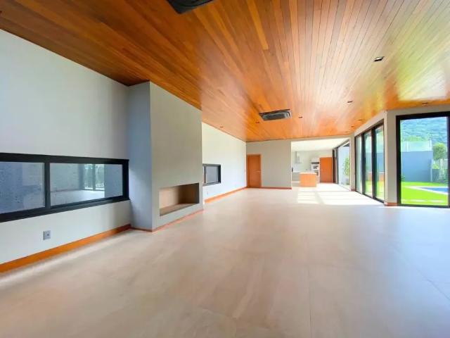 Casa / Sobrado em Condomínio para Venda em Florianópolis/SC Lagoa da Conceição 4 Quartos