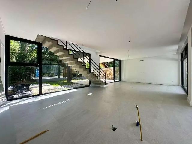 Casa / Sobrado em Condomínio para Venda em Florianópolis/SC Lagoa da Conceição 3 Quartos