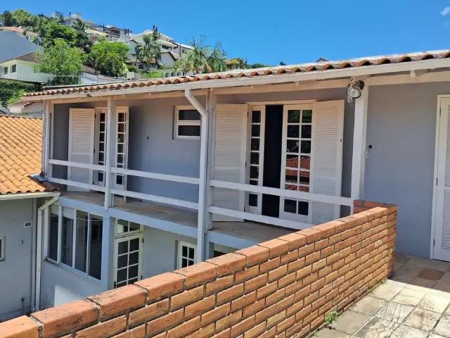 Casa / Sobrado em Condomínio para Venda em Florianópolis/SC Pantanal 5 Quartos